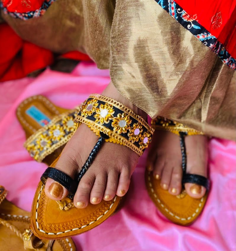 Kumudini Kolhapuri X Pichwai Art - Pehnawa Craft